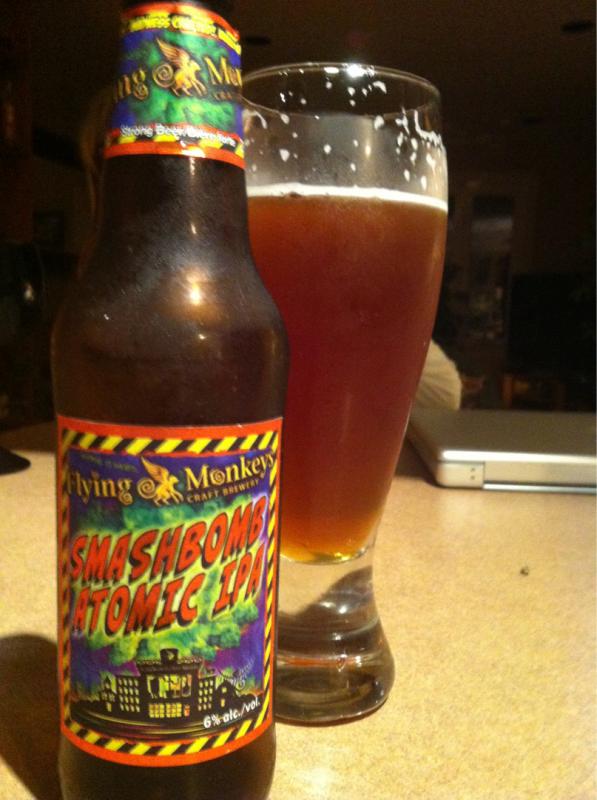 Flying Monkeys Smash Bomb Atomic IPA | BrewGene